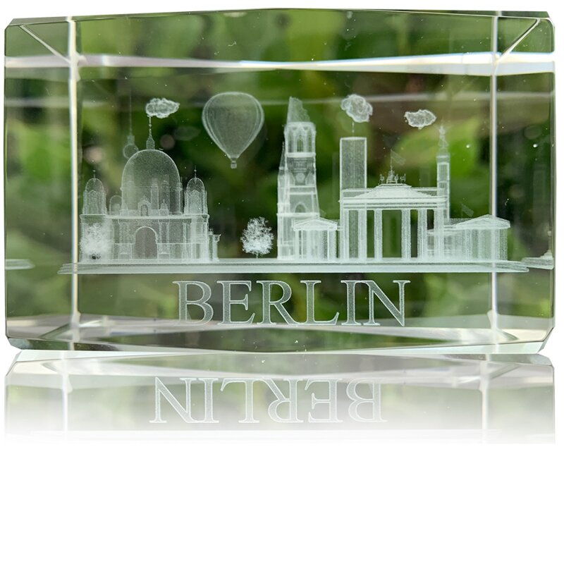 Berlin glass cuboid with laser engraving skyline | buy, 18,90